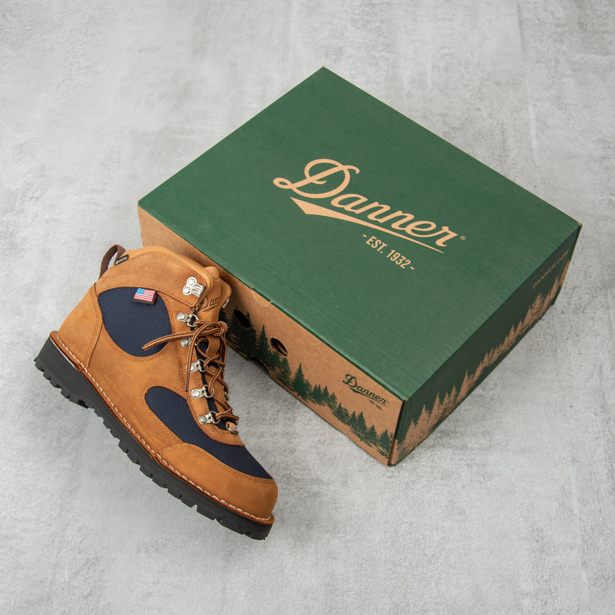 Buy Danner Cascade Crest 5" GTX - Brown / Ursa Blue@Union Clothing ...